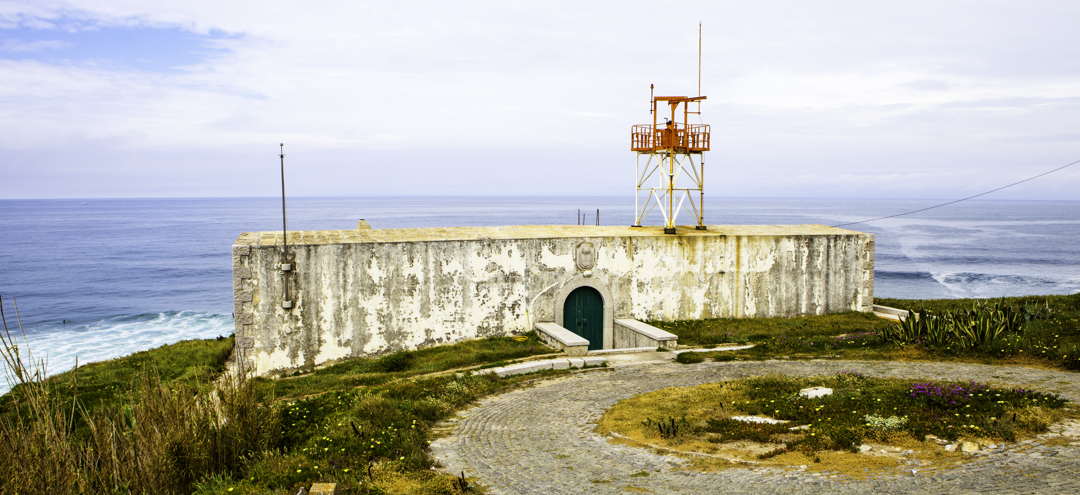 Fortes na costa de Sintra – Torres, castillos y fortalezas